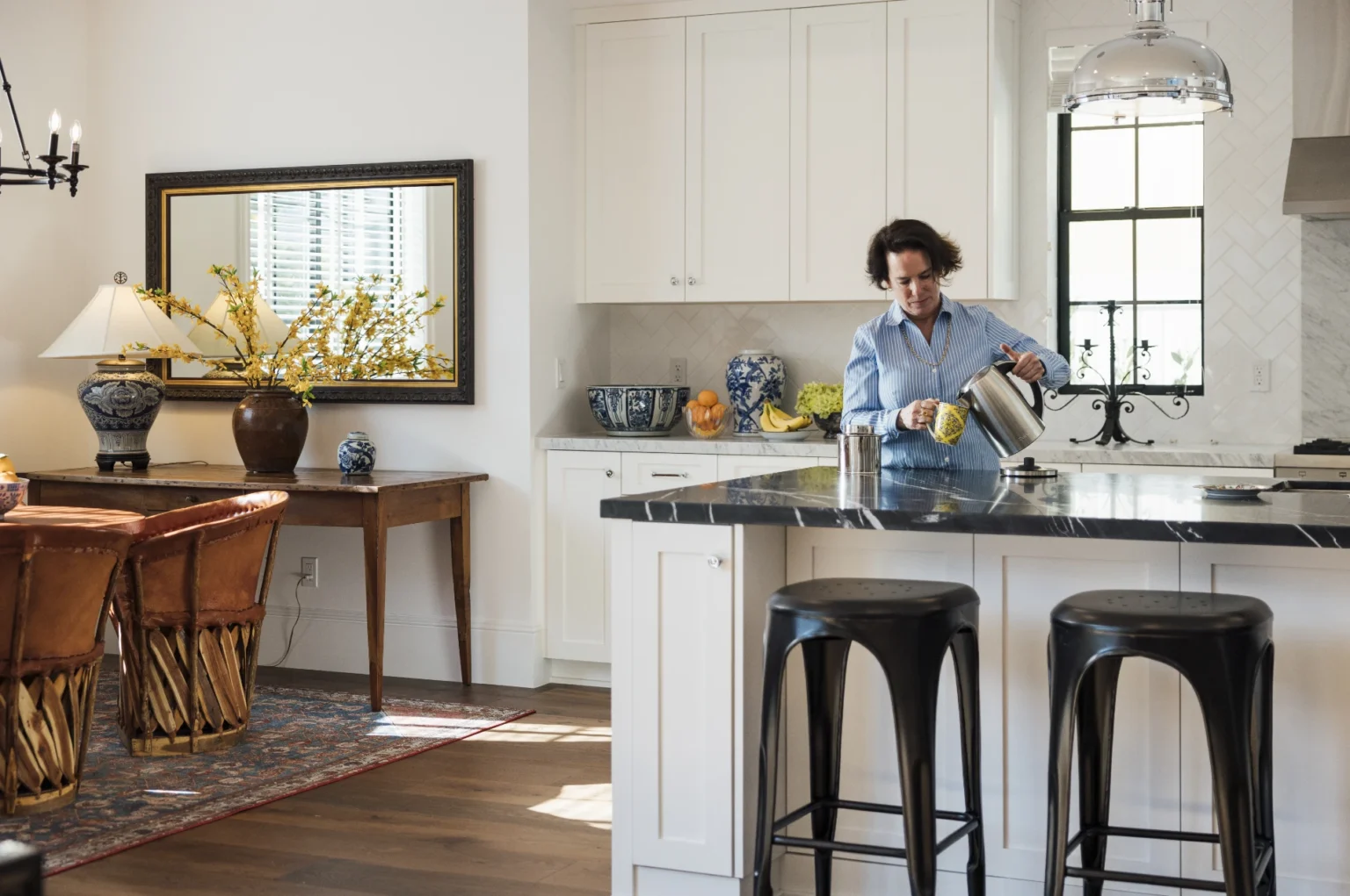 8 tips for seamlessly blending modern and traditional home design | TJH ...